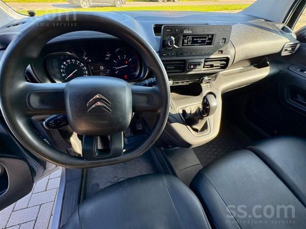 Citroen Berlingo 2020 Cēsis vietnē Pelēks Citroen Berlingo 2020 Cēsis, ar dzinēja tilpumu 1.50 L un nobraukumu 188 tūkst. km par 6800 €, foto 1 vietnē AUTOMOTO.COM.LV