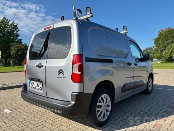 Citroen Berlingo 2020 Cēsis vietnē Pelēks Citroen Berlingo 2020 Cēsis, ar dzinēja tilpumu 1.50 L un nobraukumu 188 tūkst. km par 6800 €, foto 6 vietnē AUTOMOTO.COM.LV