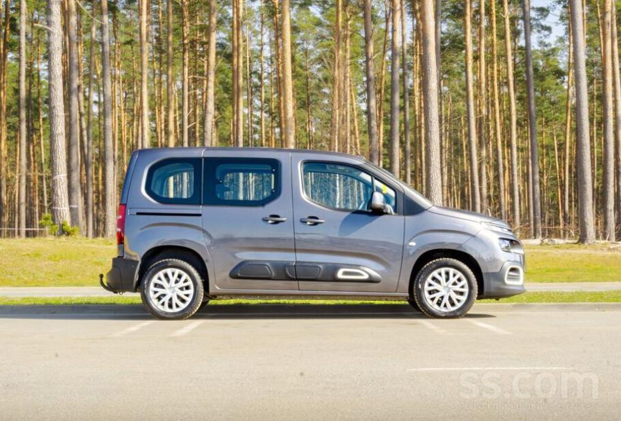 Pelēks Citroen Berlingo 2020 Rīga, ar dzinēja tilpumu 1.20 L un nobraukumu 86 tūkst. km par 10190 €, foto 9 vietnē AUTOMOTO.COM.LV