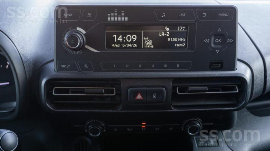Pelēks Citroen Berlingo 2020 Rīga, ar dzinēja tilpumu 1.20 L un nobraukumu 86 tūkst. km par 10190 €, foto 16 vietnē AUTOMOTO.COM.LV