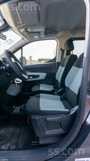 Pelēks Citroen Berlingo 2020 Rīga, ar dzinēja tilpumu 1.20 L un nobraukumu 86 tūkst. km par 10190 €, foto 26 vietnē AUTOMOTO.COM.LV