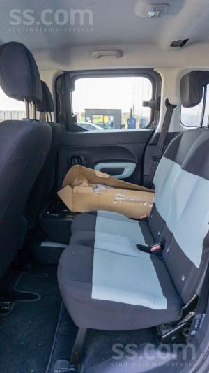 Pelēks Citroen Berlingo 2020 Rīga, ar dzinēja tilpumu 1.20 L un nobraukumu 86 tūkst. km par 10190 €, foto 30 vietnē AUTOMOTO.COM.LV