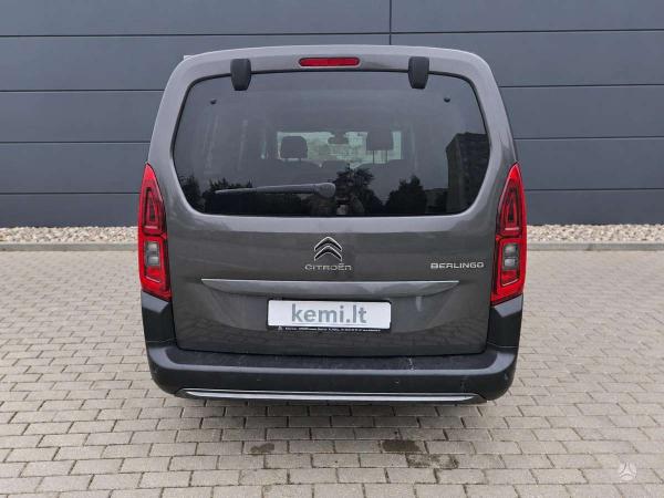 Pelēks Citroen Berlingo 2020 Viļņa, ar dzinēja tilpumu 1.50 L un nobraukumu 259 tūkst. km par 11950 €, foto 7 vietnē AUTOMOTO.COM.LV