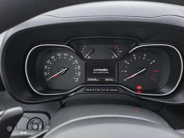 Pelēks Citroen Berlingo 2020 Viļņa, ar dzinēja tilpumu 1.50 L un nobraukumu 259 tūkst. km par 11950 €, foto 10 vietnē AUTOMOTO.COM.LV