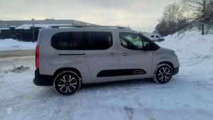 Pelēks Citroen Berlingo 2021 Viļņa, ar dzinēja tilpumu 1.20 L un nobraukumu 120 tūkst. km par 15729 €, foto 10 vietnē AUTOMOTO.COM.LV
