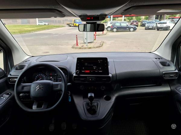 Grey Citroen Berlingo 2021 in Vilnius, with an engine capacity of 1.50 L and mileage of 90 thousand km for 13900 €, photo 9 on AUTOMOTO.COM.LV