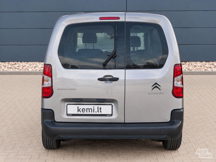 Pelēks Citroen Berlingo 2021 Viļņa, ar dzinēja tilpumu 1.50 L un nobraukumu 134 tūkst. km par 11550 €, foto 7 vietnē AUTOMOTO.COM.LV