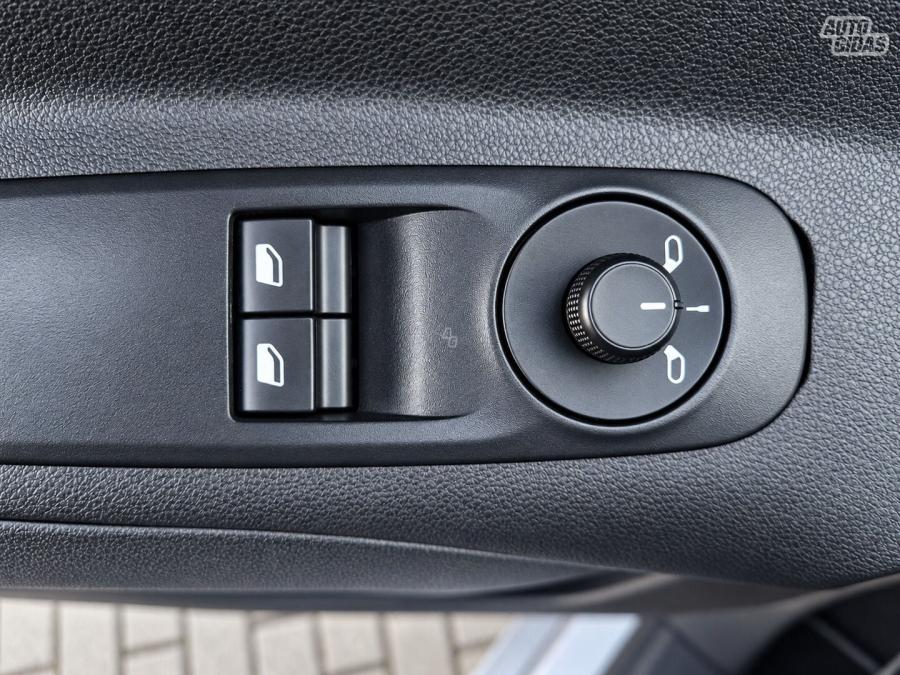 Pelēks Citroen Berlingo 2021 Viļņa, ar dzinēja tilpumu 1.50 L un nobraukumu 134 tūkst. km par 11550 €, foto 11 vietnē AUTOMOTO.COM.LV