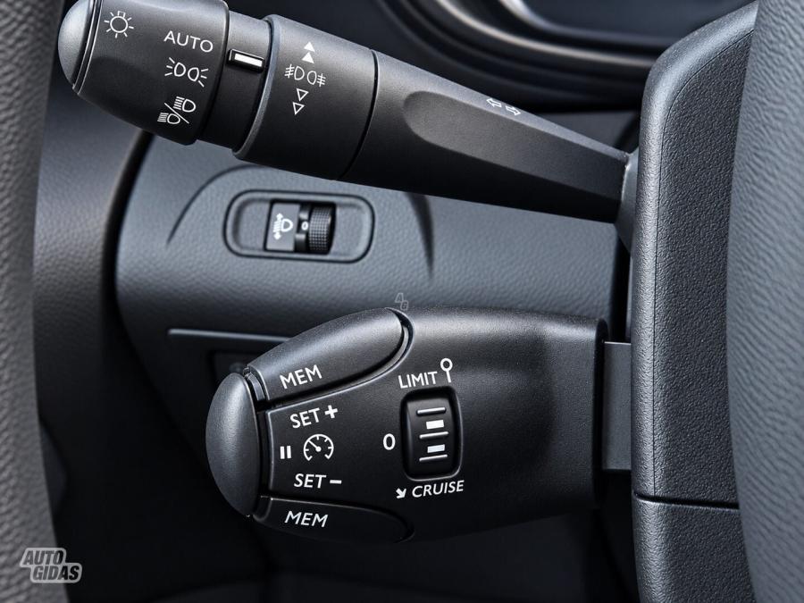 Pelēks Citroen Berlingo 2021 Viļņa, ar dzinēja tilpumu 1.50 L un nobraukumu 134 tūkst. km par 11550 €, foto 12 vietnē AUTOMOTO.COM.LV