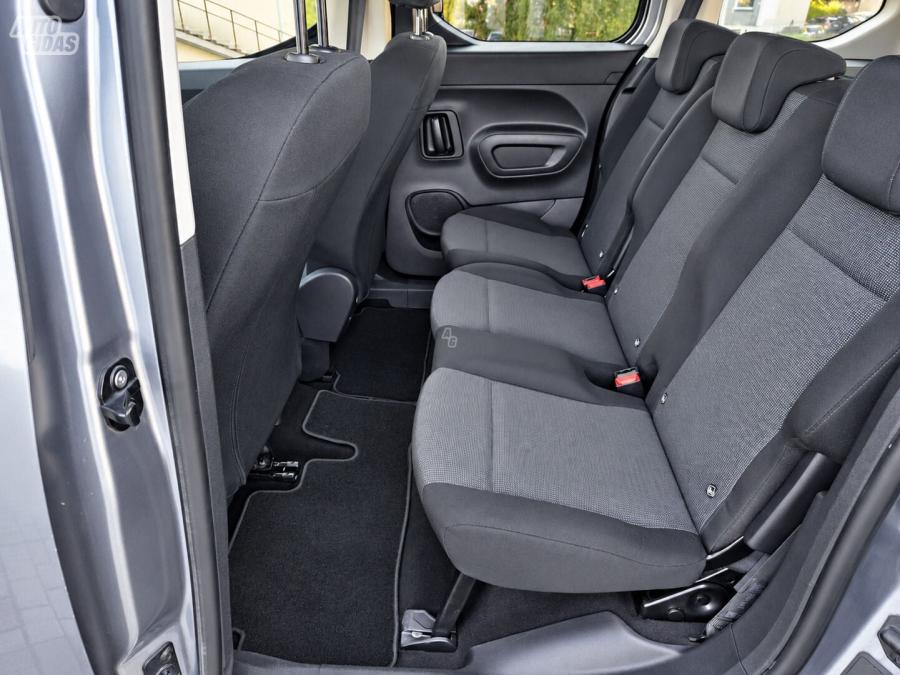 Pelēks Citroen Berlingo 2021 Viļņa, ar dzinēja tilpumu 1.50 L un nobraukumu 134 tūkst. km par 11550 €, foto 17 vietnē AUTOMOTO.COM.LV
