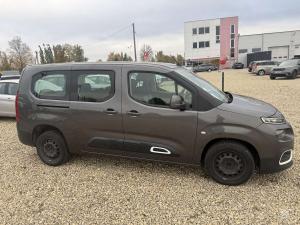 Pelēks Citroen Berlingo 2021 Tauragė, ar dzinēja tilpumu 1.50 L un nobraukumu 200 tūkst. km par 9200 €, foto 5 vietnē AUTOMOTO.COM.LV
