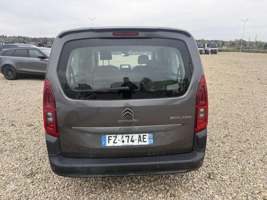 Pelēks Citroen Berlingo 2021 Tauragė, ar dzinēja tilpumu 1.50 L un nobraukumu 200 tūkst. km par 9200 €, foto 7 vietnē AUTOMOTO.COM.LV