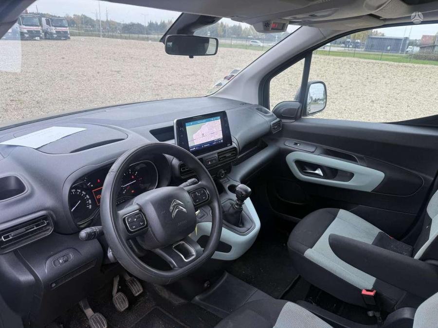 Pelēks Citroen Berlingo 2021 Tauragė, ar dzinēja tilpumu 1.50 L un nobraukumu 200 tūkst. km par 9200 €, foto 10 vietnē AUTOMOTO.COM.LV