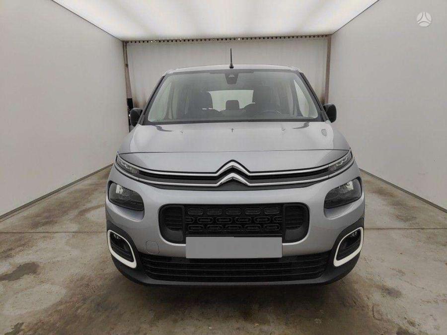 Pelēks Citroen Berlingo 2022 Viļņa, ar dzinēja tilpumu 1.50 L un nobraukumu 166 tūkst. km par 12225 €, foto 1 vietnē AUTOMOTO.COM.LV
