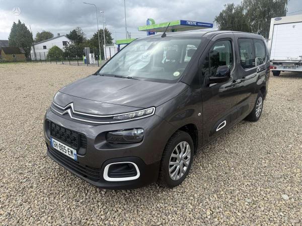 Pelēks Citroen Berlingo 2022 Tauragė, ar dzinēja tilpumu 1.50 L un nobraukumu 200 tūkst. km par 10300 €, foto 1 vietnē AUTOMOTO.COM.LV
