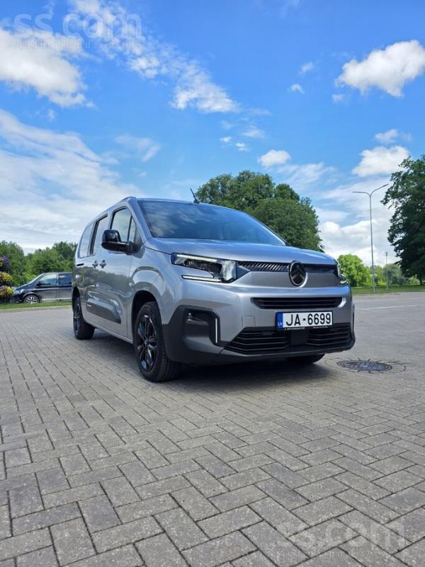 Pelēks Citroen Berlingo 2024 Rīga, ar dzinēja tilpumu 1.50 L un nobraukumu 65 tūkst. km par 22669 €, foto 2 vietnē AUTOMOTO.COM.LV