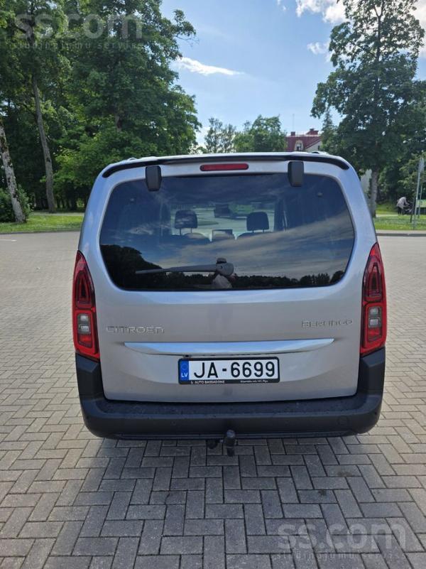 Pelēks Citroen Berlingo 2024 Rīga, ar dzinēja tilpumu 1.50 L un nobraukumu 65 tūkst. km par 22669 €, foto 5 vietnē AUTOMOTO.COM.LV