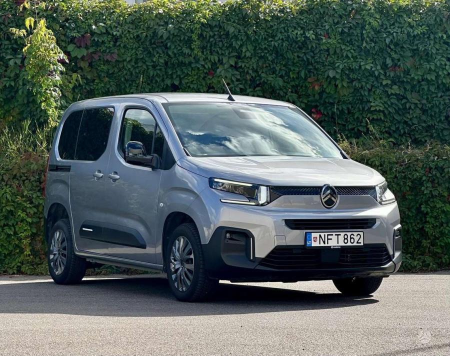 Pelēks Citroen Berlingo 2024 Viļņa, ar dzinēja tilpumu 1.50 L un nobraukumu 34 tūkst. km par 21900 €, foto 5 vietnē AUTOMOTO.COM.LV