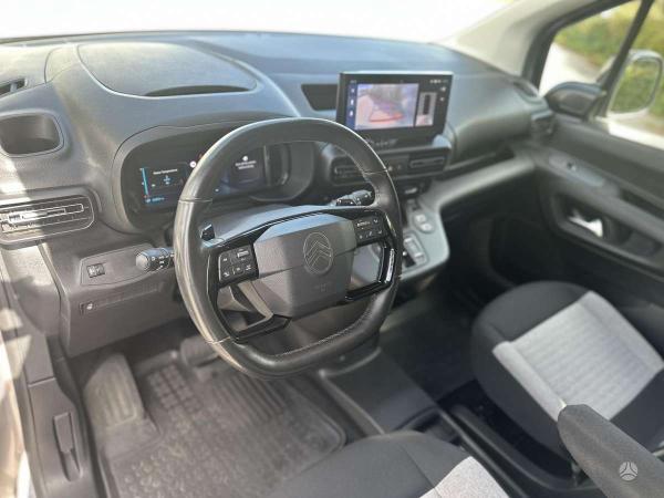 Grey Citroen Berlingo 2024 in Vilnius, with an engine capacity of 1.50 L and mileage of 34 thousand km for 21900 €, photo 6 on AUTOMOTO.COM.LV