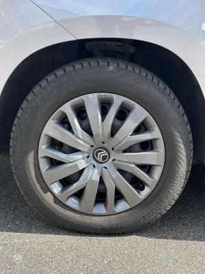 Pelēks Citroen Berlingo 2024 Viļņa, ar dzinēja tilpumu 1.50 L un nobraukumu 34 tūkst. km par 21900 €, foto 9 vietnē AUTOMOTO.COM.LV
