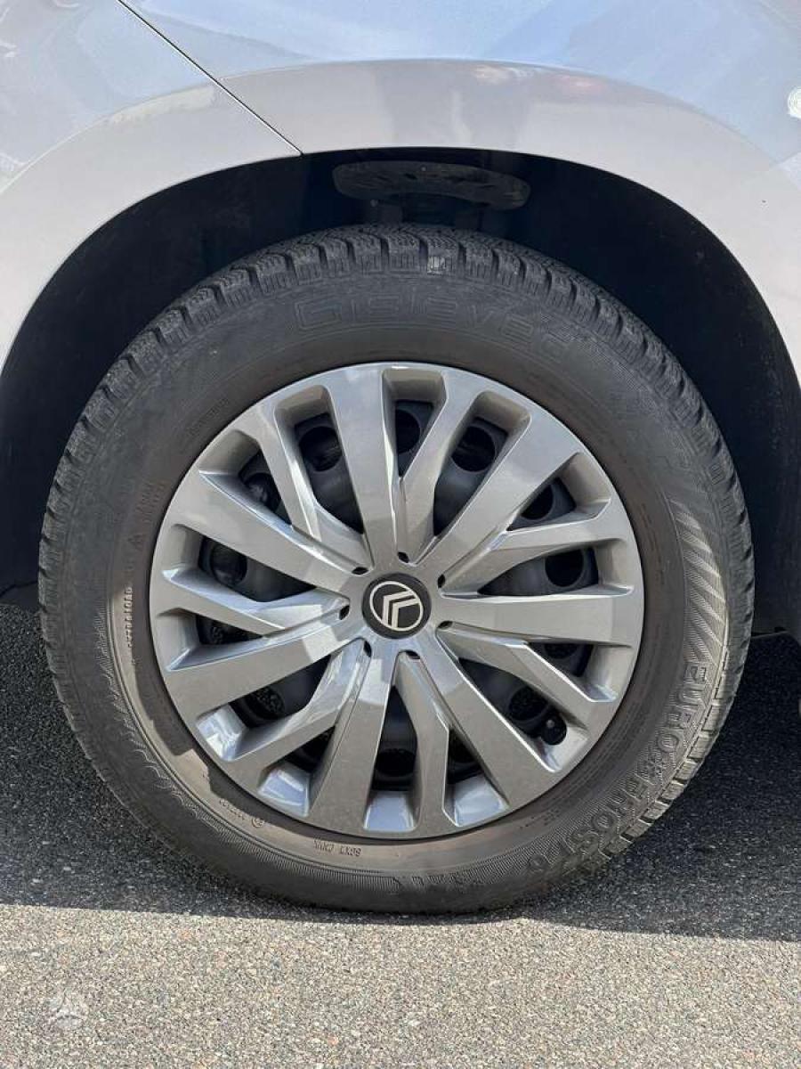 Pelēks Citroen Berlingo 2024 Viļņa, ar dzinēja tilpumu 1.50 L un nobraukumu 34 tūkst. km par 21900 €, foto 9 vietnē AUTOMOTO.COM.LV