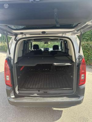 Pelēks Citroen Berlingo 2024 Viļņa, ar dzinēja tilpumu 1.50 L un nobraukumu 34 tūkst. km par 21900 €, foto 12 vietnē AUTOMOTO.COM.LV