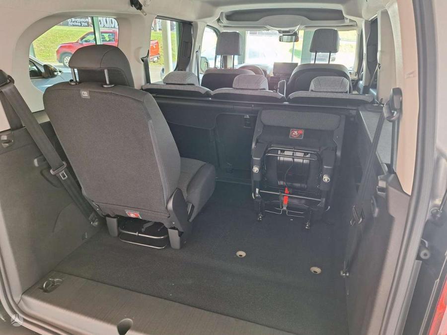 Grey Citroen Berlingo 2026 in Vilnius, with an engine capacity of 1.50 L and mileage of 0 thousand km for 33266 €, photo 8 on AUTOMOTO.COM.LV