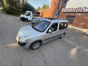 Pelēks Citroen Berlingo 2003 Viļņa, ar dzinēja tilpumu 1.60 L un nobraukumu 233 tūkst. km par 999 €, foto 8 vietnē AUTOMOTO.COM.LV