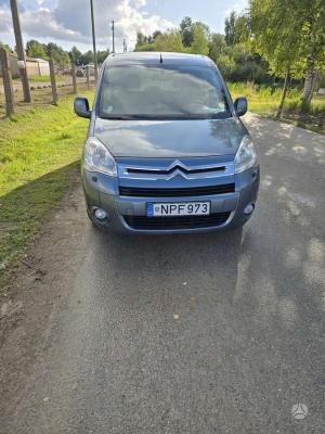 Grey Citroen Berlingo 2010 in Siauliai, with an engine capacity of 1.56 L and mileage of 215 thousand km for 3450 €, photo  on AUTOMOTO.COM.LV