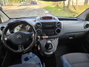 Grey Citroen Berlingo 2010 in Siauliai, with an engine capacity of 1.56 L and mileage of 215 thousand km for 3450 €, photo 7 on AUTOMOTO.COM.LV