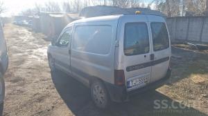 Pelēks Citroen Berlingo 2005 Rīga, ar dzinēja tilpumu 1.90 L un nobraukumu 377 tūkst. km par 1210 €, foto 4 vietnē AUTOMOTO.COM.LV