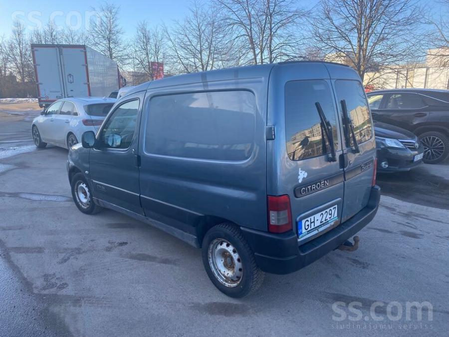 Grey Citroen Berlingo 2006 in Riga, with an engine capacity of 1.90 L and mileage of 402 thousand km for 450 €, photo 3 on AUTOMOTO.COM.LV