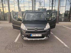 Grey Citroen Berlingo 2014 in Vilnius, with an engine capacity of 1.60 L and mileage of 231 thousand km for 2450 €, photo  on AUTOMOTO.COM.LV
