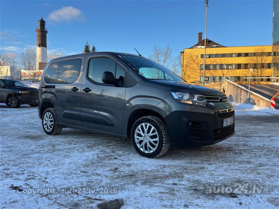 Grey Citroen Berlingo 2021 in Tallinn, with an engine capacity of 1.50 L and mileage of 106 thousand km for 10500 €, photo 3 on AUTOMOTO.COM.LV