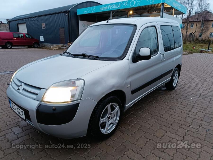 Grey Citroen Berlingo 2007 in Tallinn, with an engine capacity of 1.60 L and mileage of 201 thousand km for 1990 €, photo 1 on AUTOMOTO.COM.LV