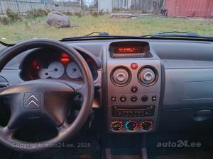 Pelēks Citroen Berlingo 2007 Tallina, ar dzinēja tilpumu 1.60 L un nobraukumu 201 tūkst. km par 1990 €, foto 14 vietnē AUTOMOTO.COM.LV