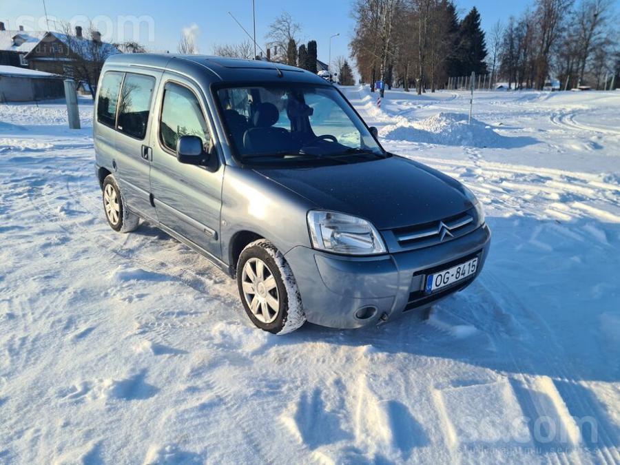 Pelēks Citroen Berlingo 2007 Ludza, ar dzinēja tilpumu 1.60 L un nobraukumu 0 tūkst. km par 2850 €, foto 1 vietnē AUTOMOTO.COM.LV