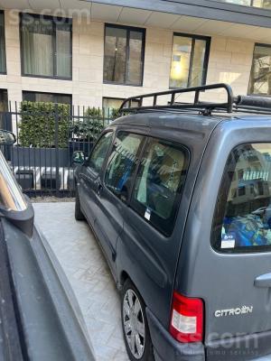 Grey Citroen Berlingo 2007 in Riga, with an engine capacity of 1.60 L and mileage of 70 thousand km for 2950 €, photo 5 on AUTOMOTO.COM.LV