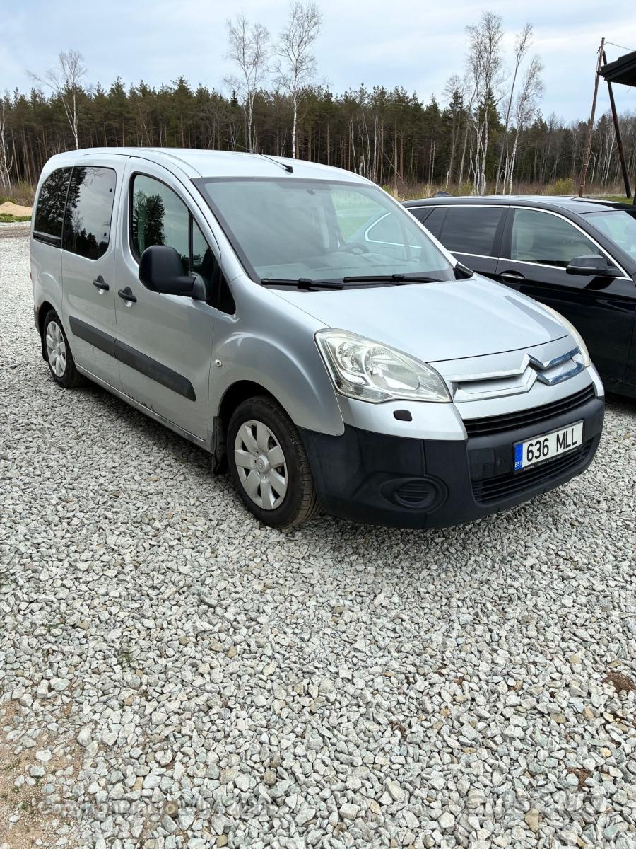 Pelēks Citroen Berlingo 2008 Tallina, ar dzinēja tilpumu 1.60 L un nobraukumu 275 tūkst. km par 2440 €, foto 3 vietnē AUTOMOTO.COM.LV