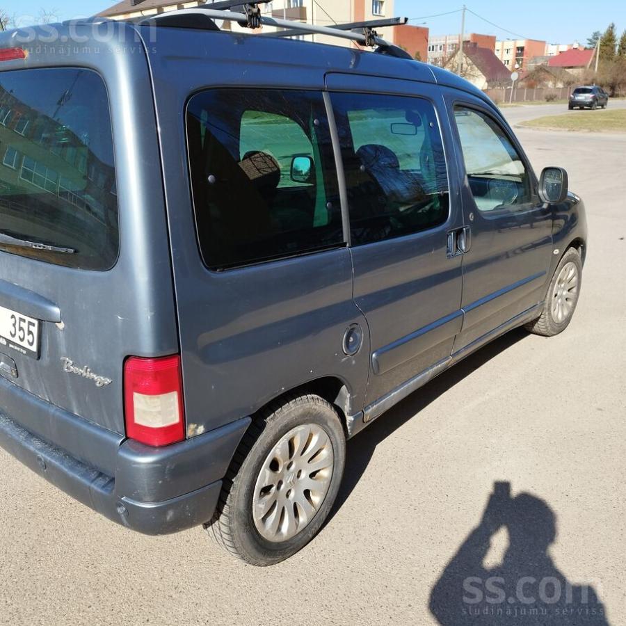 Pelēks Citroen Berlingo 2008 Jelgava, ar dzinēja tilpumu 1.60 L un nobraukumu 325 tūkst. km par 1900 €, foto 3 vietnē AUTOMOTO.COM.LV