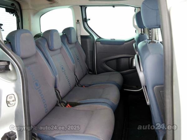 Grey Citroen Berlingo 2010 in Tallinn, with an engine capacity of 1.60 L and mileage of 214 thousand km for 2199 €, photo 7 on AUTOMOTO.COM.LV