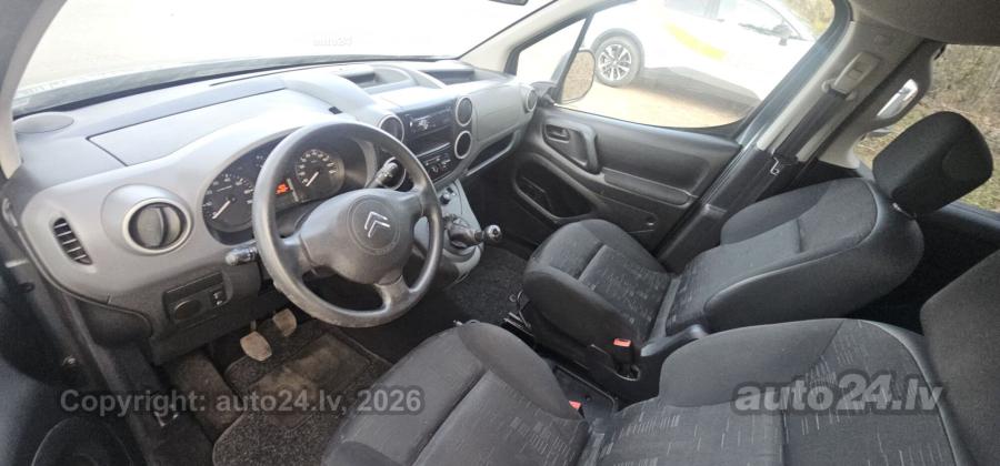 Pelēks Citroen Berlingo 2010 Tallina, ar dzinēja tilpumu 1.60 L un nobraukumu 360 tūkst. km par 2450 €, foto 6 vietnē AUTOMOTO.COM.LV