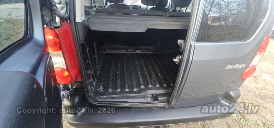 Pelēks Citroen Berlingo 2010 Tallina, ar dzinēja tilpumu 1.60 L un nobraukumu 360 tūkst. km par 2450 €, foto 8 vietnē AUTOMOTO.COM.LV