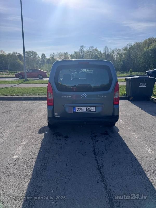 Pelēks Citroen Berlingo 2012 Tallina, ar dzinēja tilpumu 1.60 L un nobraukumu 170 tūkst. km par 4900 €, foto 4 vietnē AUTOMOTO.COM.LV