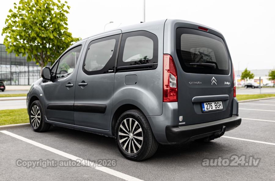 Pelēks Citroen Berlingo 2012 Tallina, ar dzinēja tilpumu 1.60 L un nobraukumu 170 tūkst. km par 4999 €, foto 5 vietnē AUTOMOTO.COM.LV