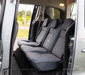 Pelēks Citroen Berlingo 2012 Tallina, ar dzinēja tilpumu 1.60 L un nobraukumu 170 tūkst. km par 4999 €, foto 14 vietnē AUTOMOTO.COM.LV