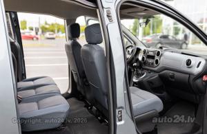 Pelēks Citroen Berlingo 2012 Tallina, ar dzinēja tilpumu 1.60 L un nobraukumu 170 tūkst. km par 4999 €, foto 18 vietnē AUTOMOTO.COM.LV