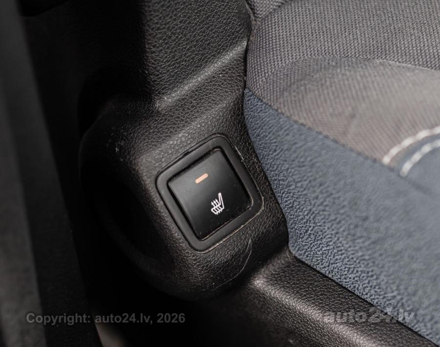 Pelēks Citroen Berlingo 2012 Tallina, ar dzinēja tilpumu 1.60 L un nobraukumu 170 tūkst. km par 4999 €, foto 19 vietnē AUTOMOTO.COM.LV