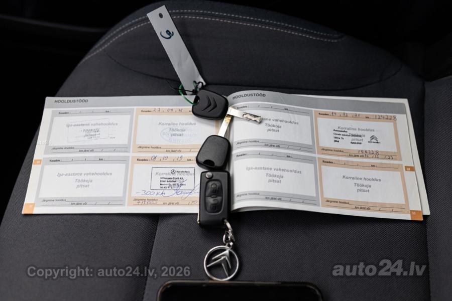 Pelēks Citroen Berlingo 2012 Tallina, ar dzinēja tilpumu 1.60 L un nobraukumu 170 tūkst. km par 4999 €, foto 21 vietnē AUTOMOTO.COM.LV