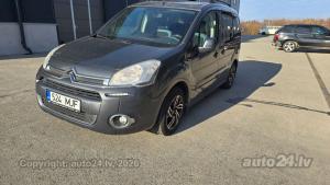 Pelēks Citroen Berlingo 2013 Tallina, ar dzinēja tilpumu 1.60 L un nobraukumu 131 tūkst. km par 5499 €, foto 3 vietnē AUTOMOTO.COM.LV